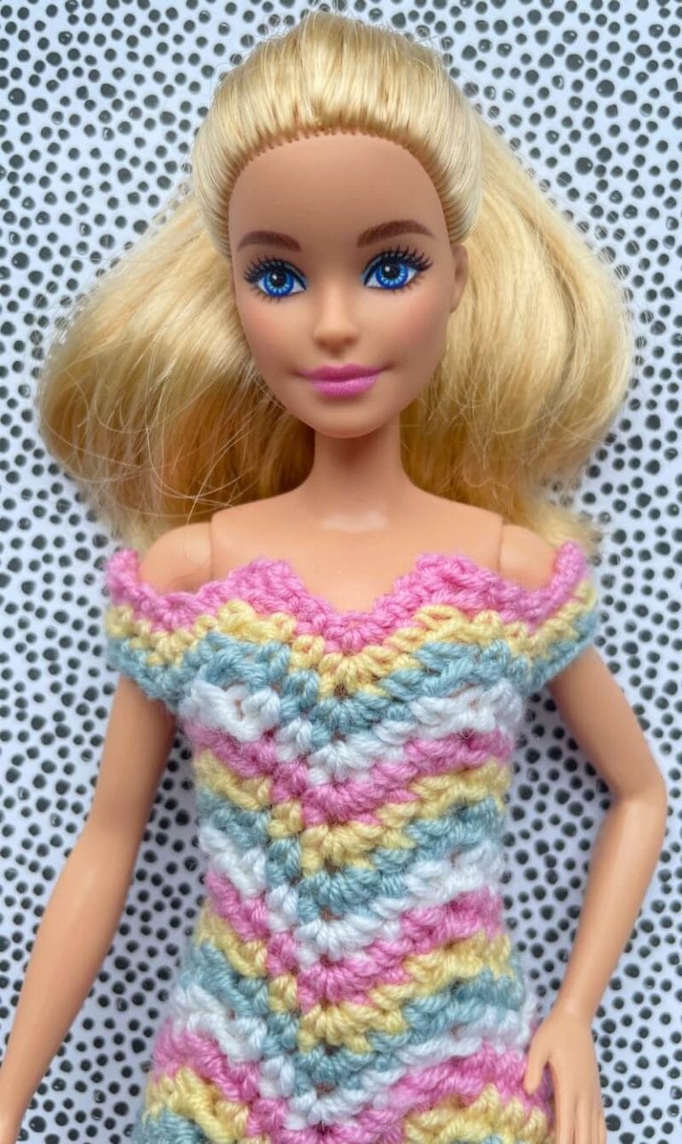 Free Barbie doll crochet patterns - Chevron zig zag dress, top and skirt