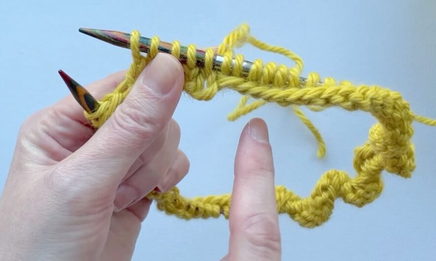 How to Start Knitting in the Round: Step by step for beginners - Craft Fix