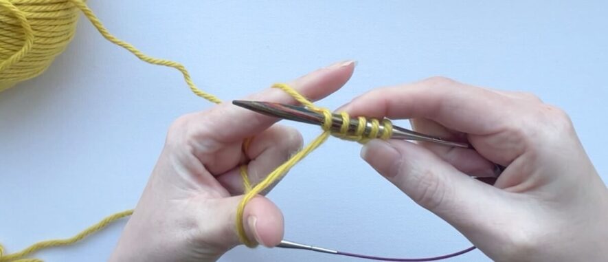 How to Start Knitting in the Round: Step by step for beginners - Craft Fix